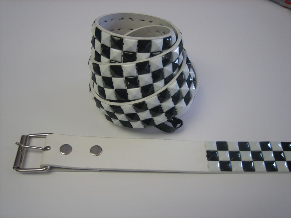 48 Wholesale White And Black Checkerboard Studded Belt - WSD
